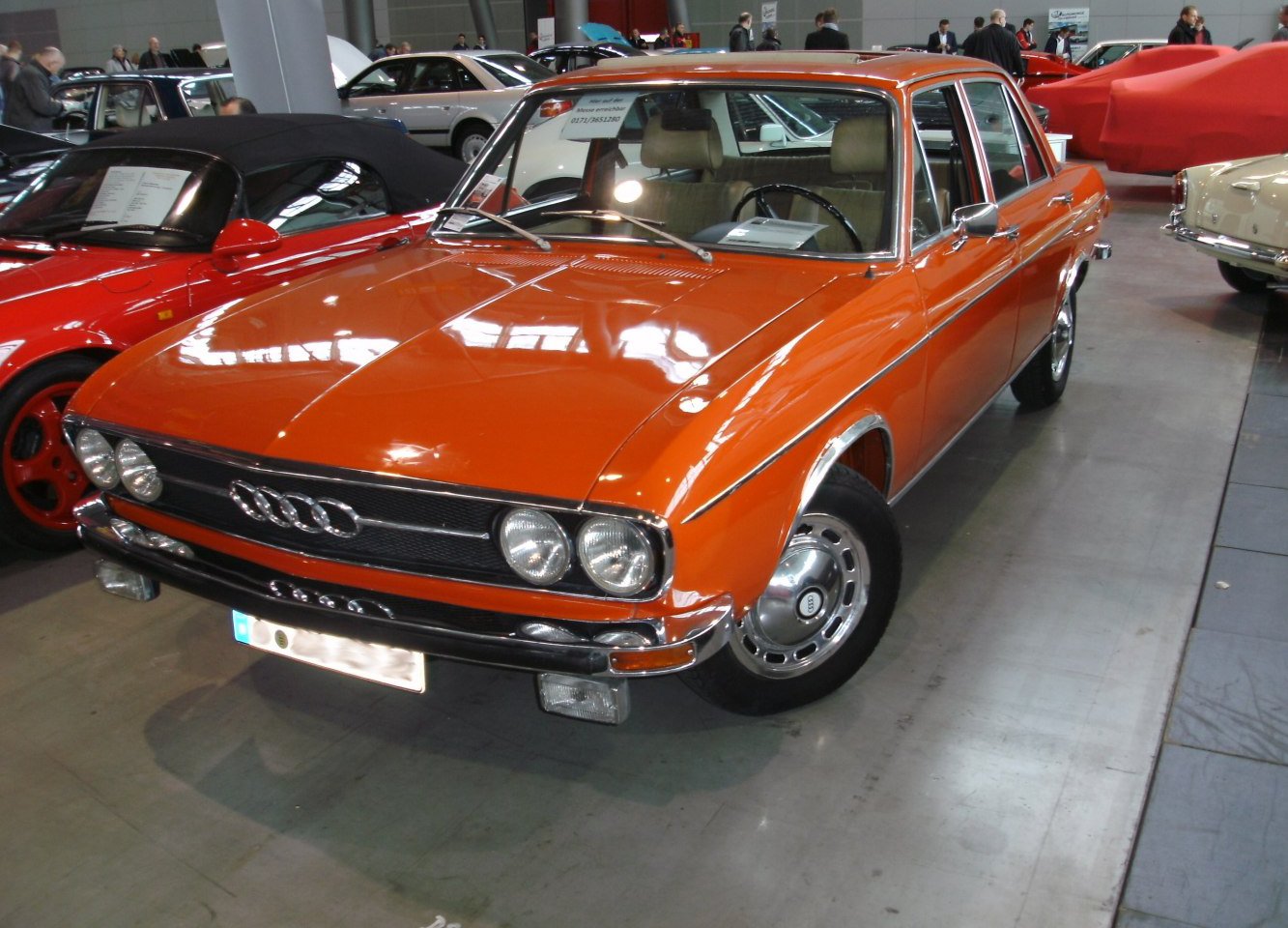 Audi 100 (C1) 1.9 LS (92 Hp)